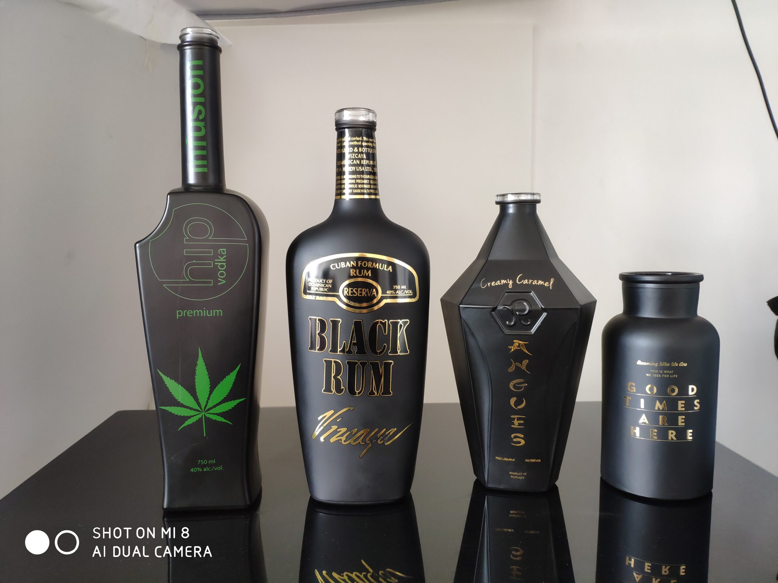 750ml Vodka Glass Bottle Hiking Bottles Factory Supplier